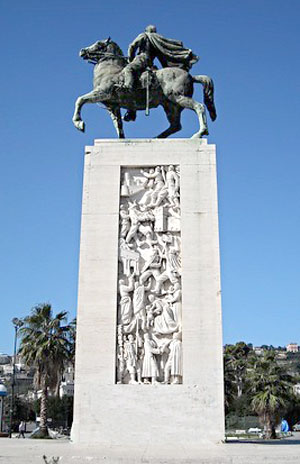 Lo scultore viterbese Francesco Nagni in un'opera dedicata a Diaz a ...